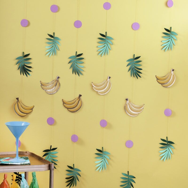 GOLD FOILED BANANA AND LEAF PARTY BACKDROP – PartyTime Malta